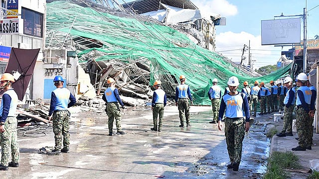 DOLE Central Luzon director suspended over building collapse
