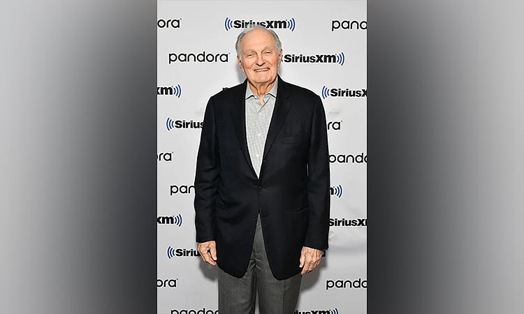 Alan Alda reflects on aging at 90