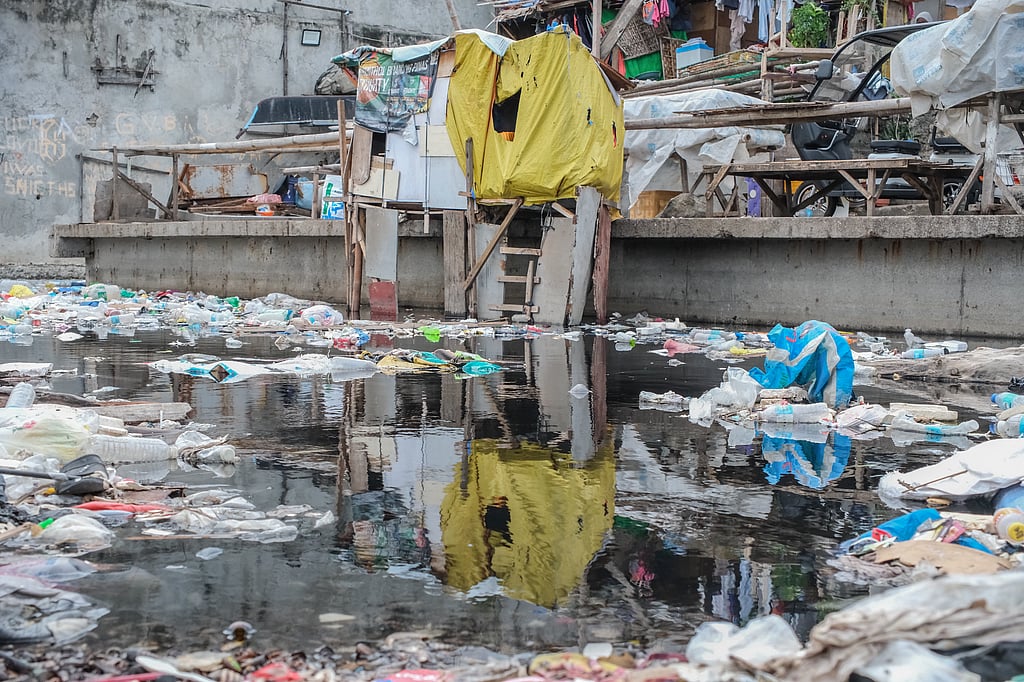 Pasil Fish Port trash highlights ongoing marine pollution