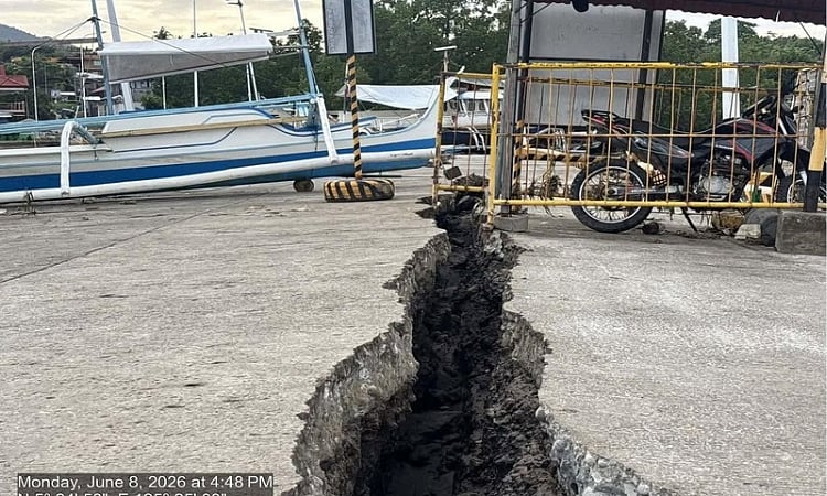 DavOcc Extends School Suspension After 7.8 Quake