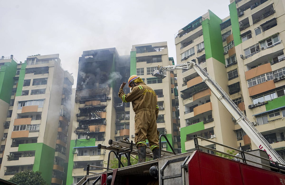 Ghaziabad Indirapuram High-Rise Fire: Residents Rescued, No Injuries