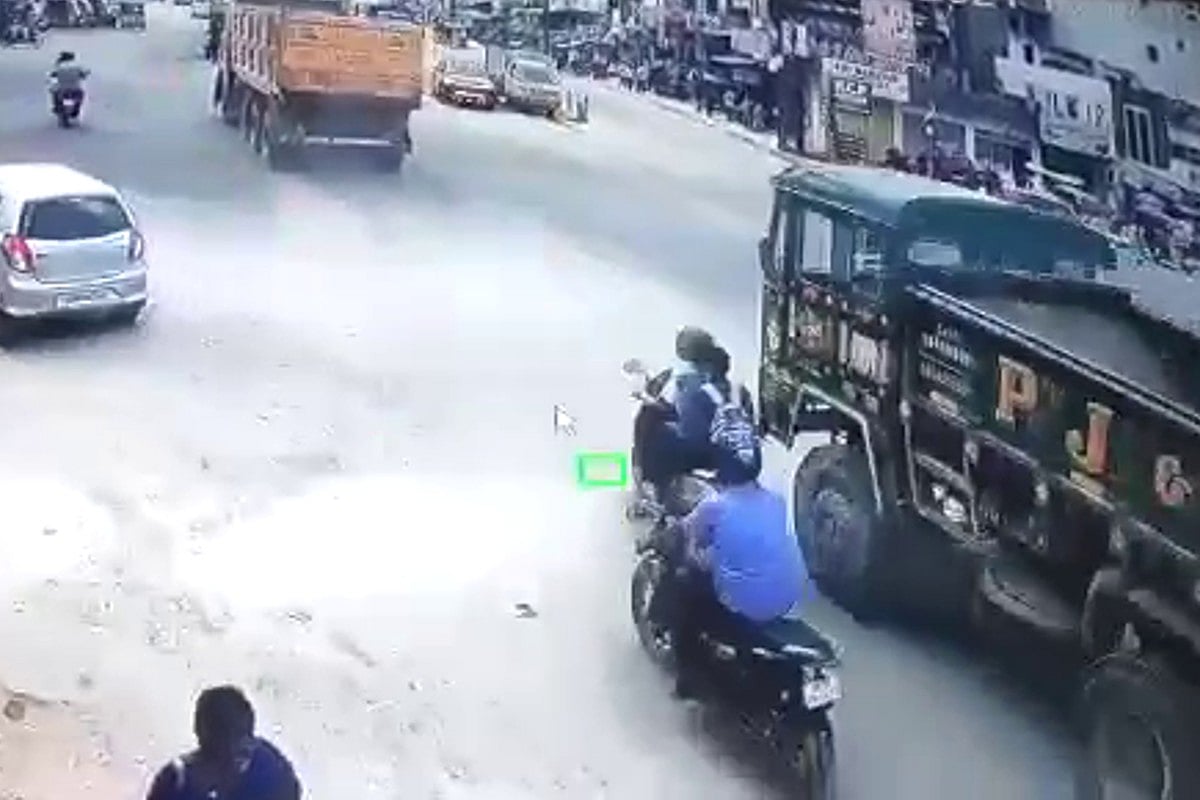 Hyderabad engineering student on bike run over by lorry, accident ...