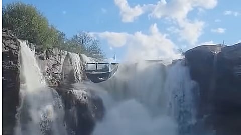 Lundbreck Falls